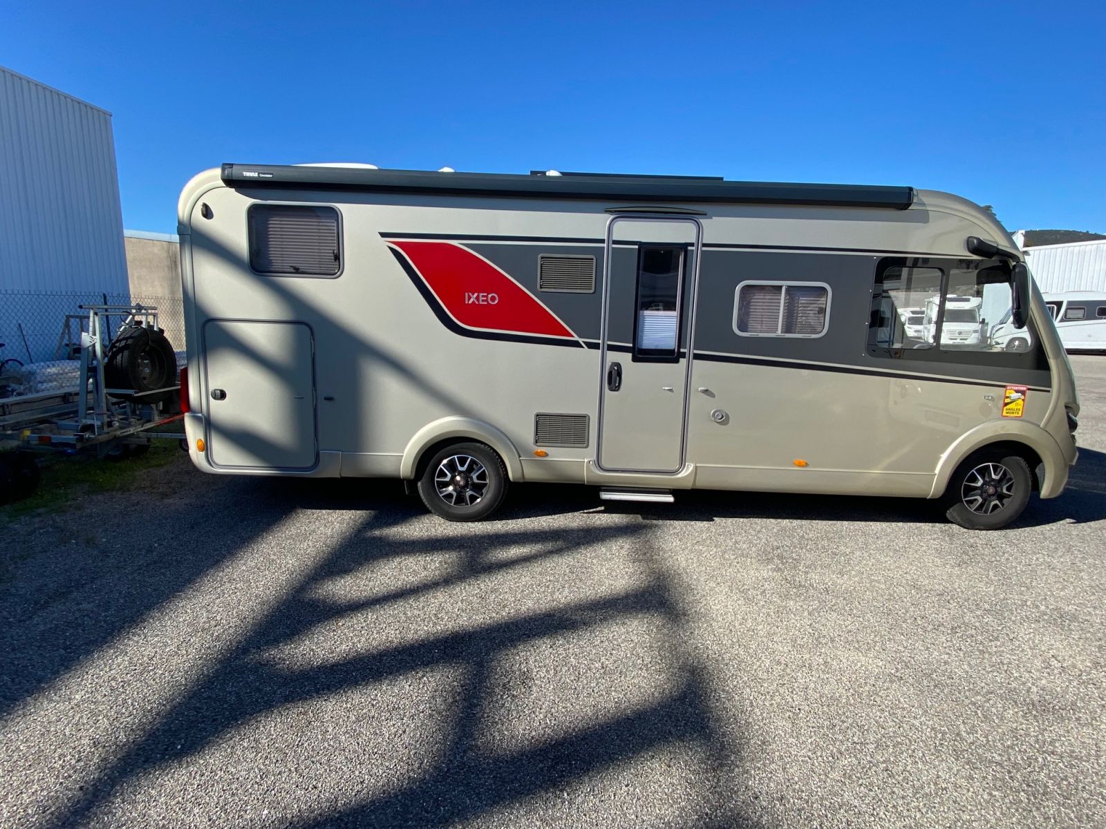 BURSTNER IXEO I 727 G - Bouillard Draguignan